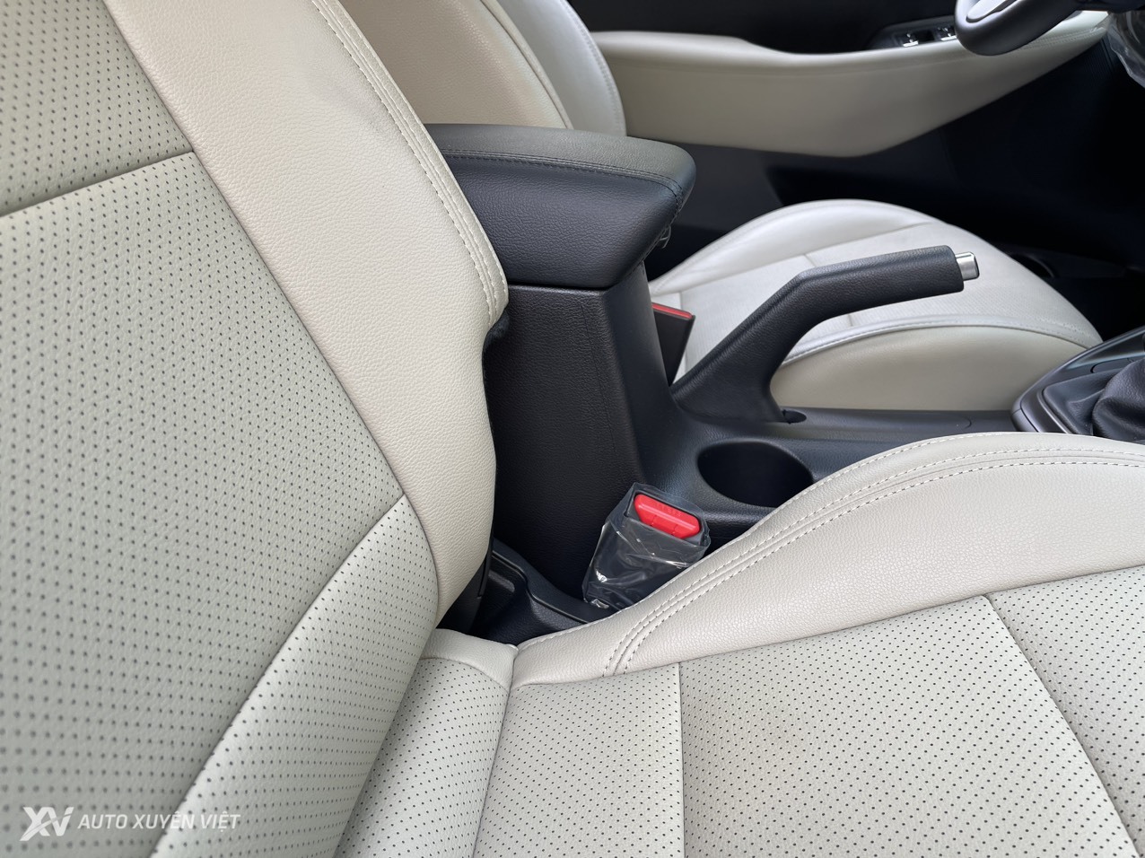 Bán Kia Rondo 2.0MT 2018 Siêu Lướt 2.400km