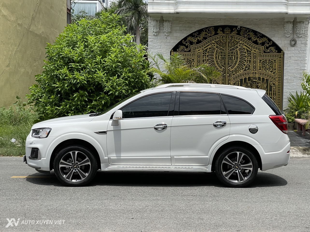 Bán Chevrolet Captiva 2.4 LTZ 2018